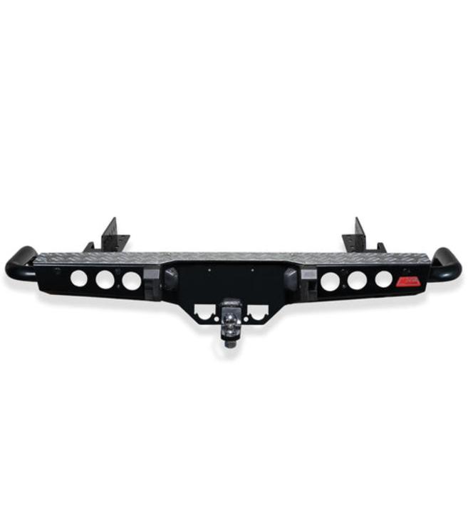 Toyota Hilux 1997-2004 022-03 Jack Rear Bar with Chrome Step Plate Pac ...